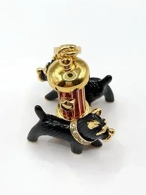 Juicy Couture | Jewelry | Juicy Couture Scotties Around Fire Hydrant ...
